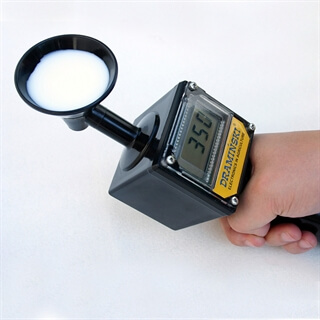 Electronic Mastitis Detector for one Quarter