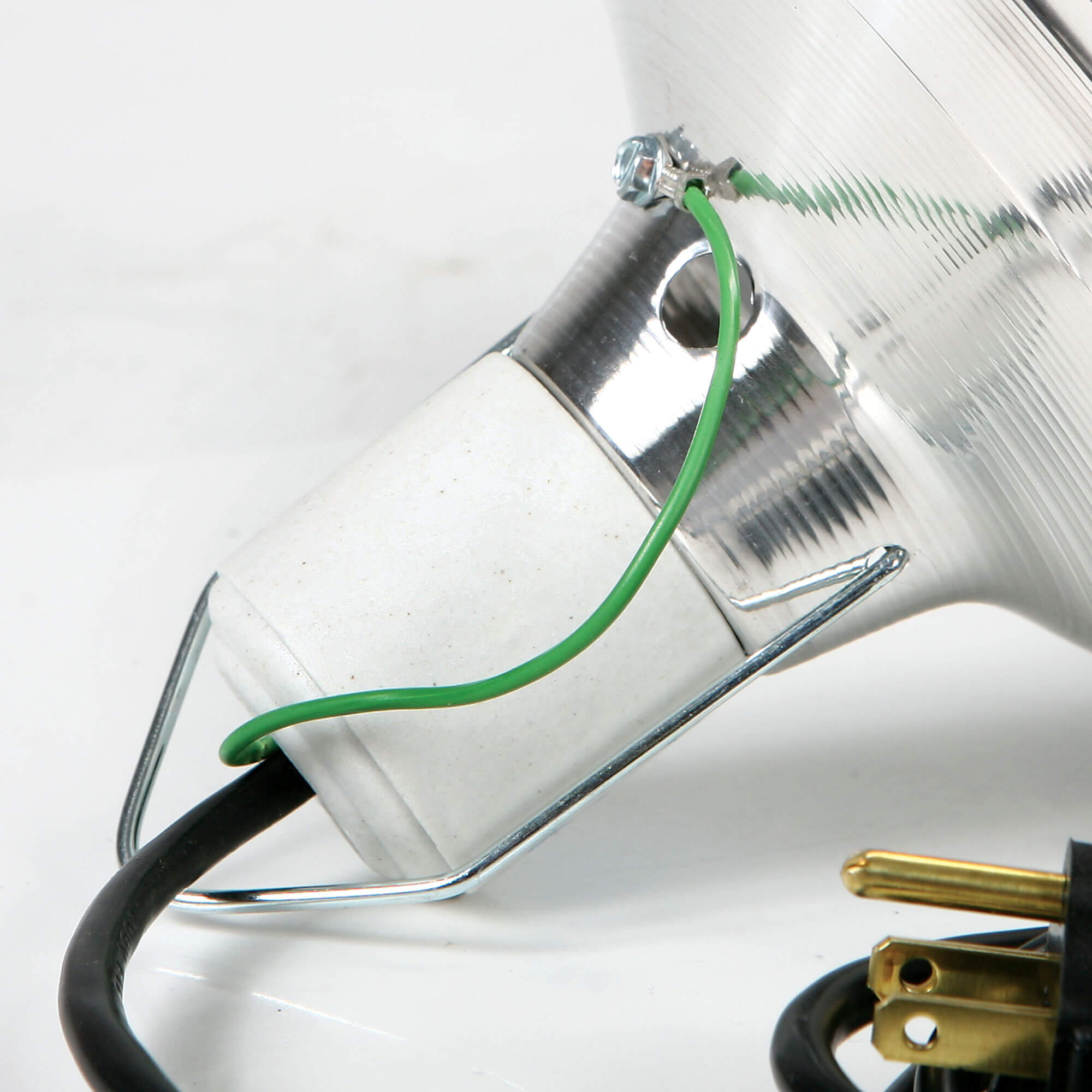 Quality Heat Lamp w/ Grounded Cord | Homesteader's Supply